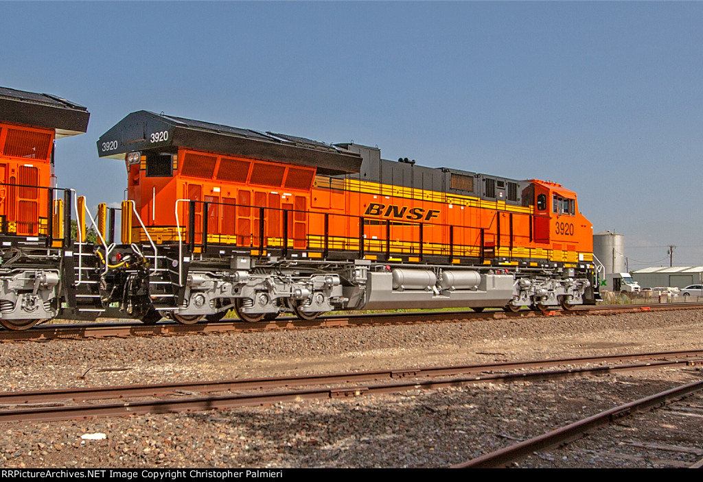 BNSF 3920